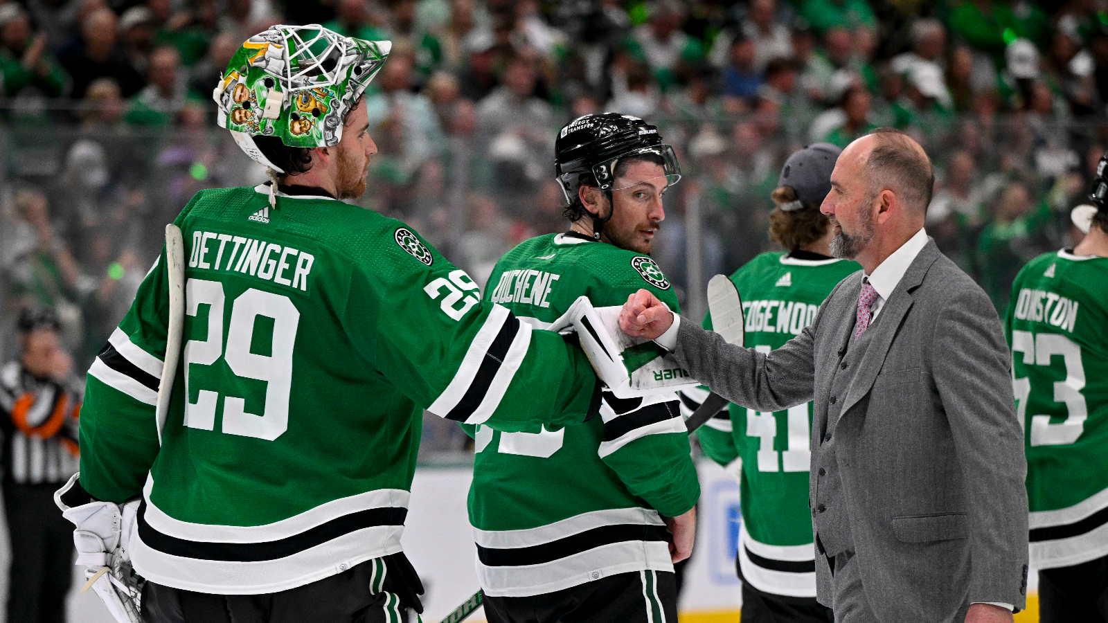 Dallas Stars Fire Peter DeBoer In Show Of Support For Star Goalie