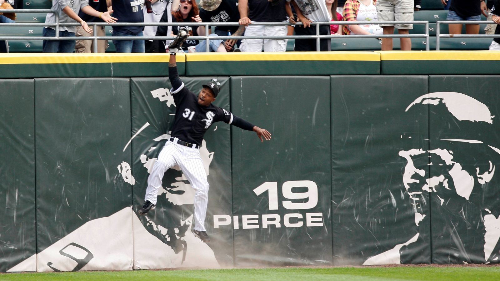 10 Of The Greatest Catches In Major League Baseball History