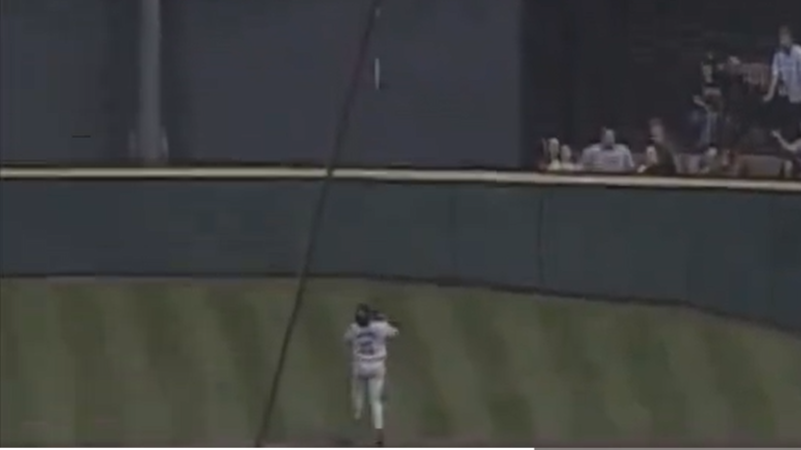 10 Of The Greatest Catches In Major League Baseball History