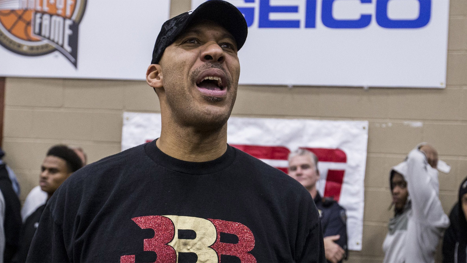 LaVar Ball Tells Clippers To Get His Sons To Win Championship