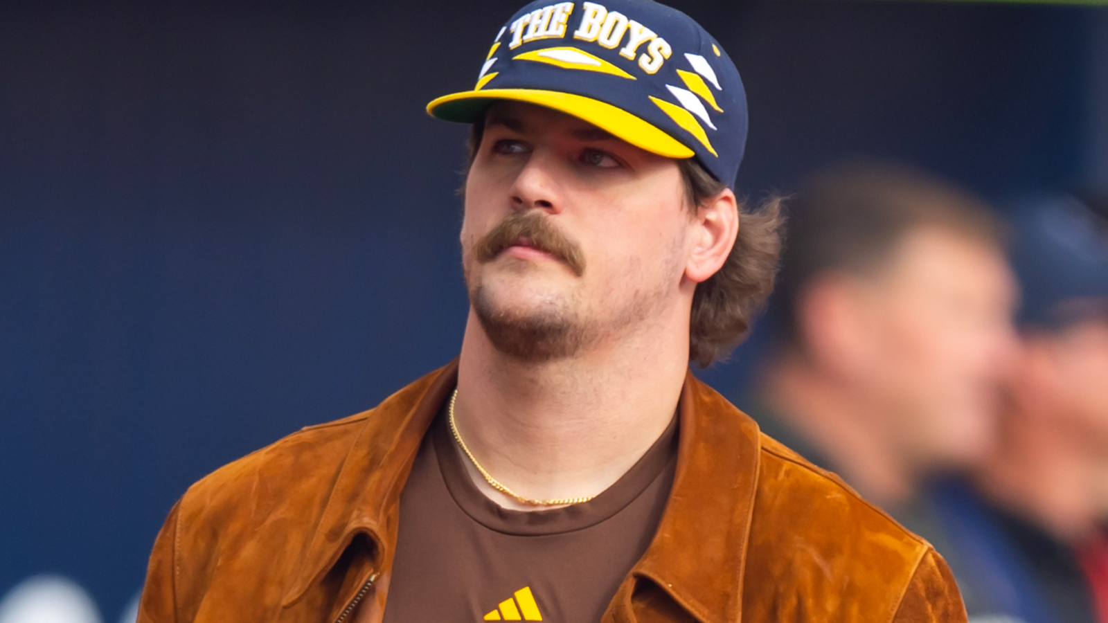 Taylor Lewan Absolutely Botches First Pitch At Cardinals Game