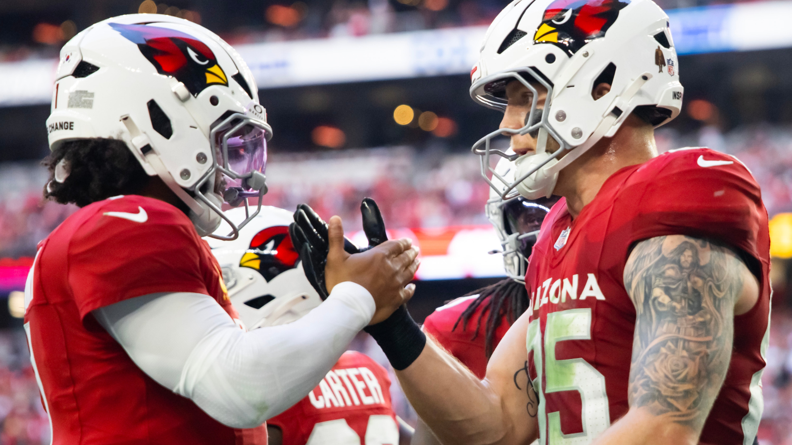 The 15 QBs With The Smallest Hands In The NFL Right Now