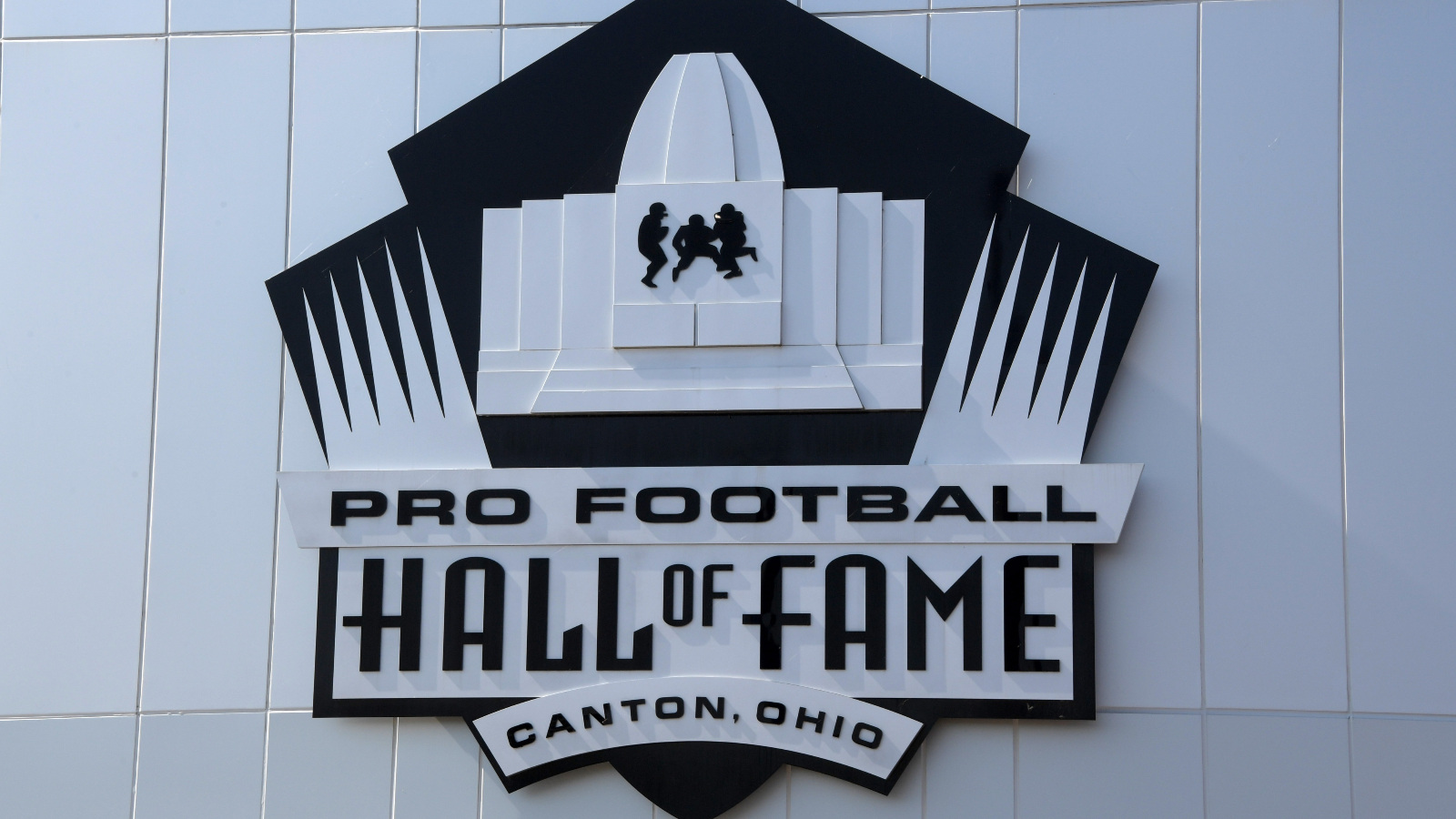 The 11 Biggest Snubs From The Pro Football Hall Of Fame