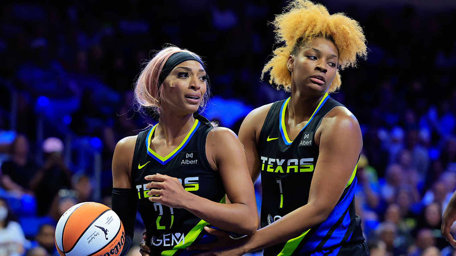 Is DiJonai Carrington Dating Jackie Young? WNBA Drama On Fire