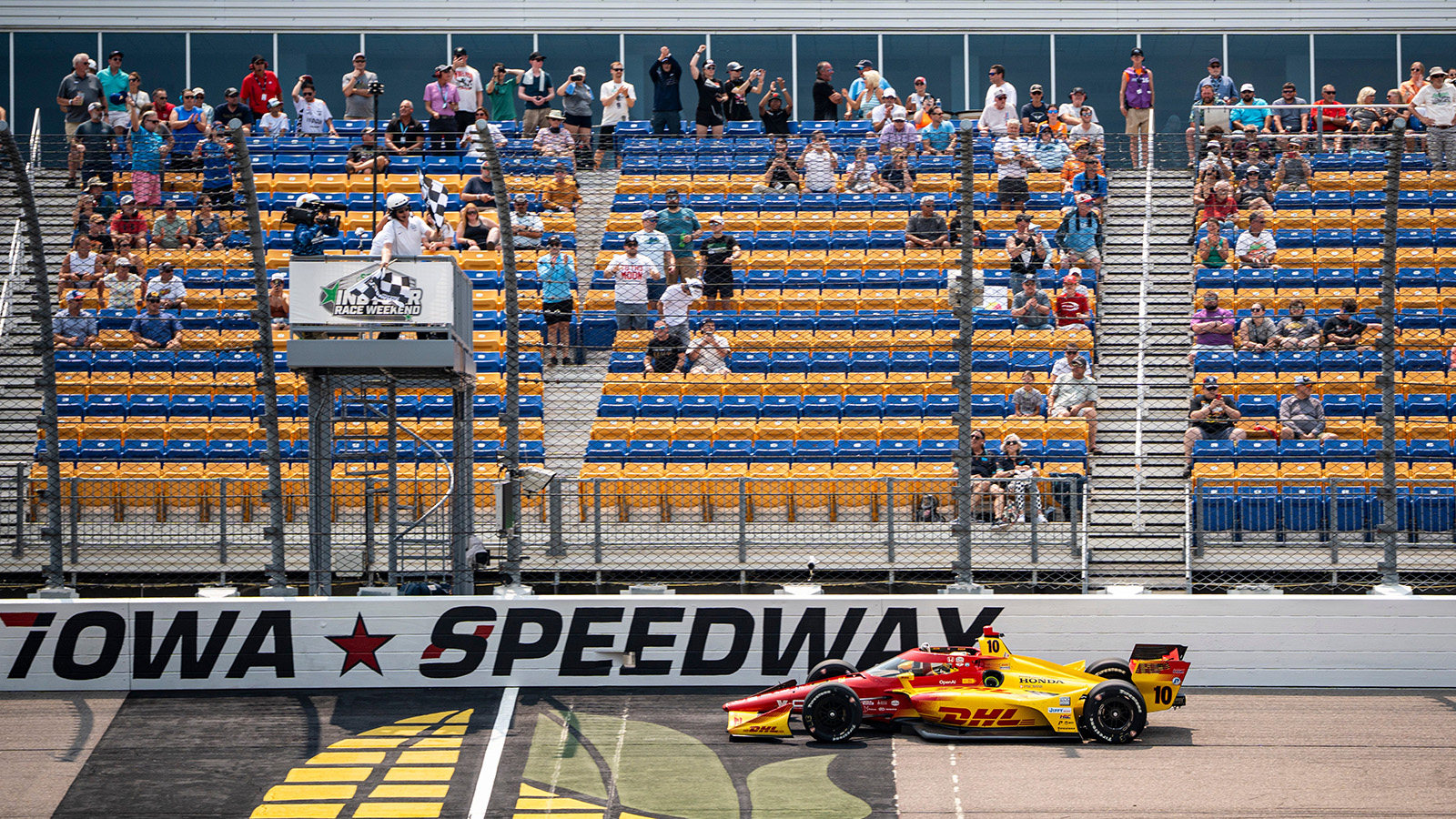 IndyCar's Awful Crowd At Iowa Speedway Proves NASCAR Is King
