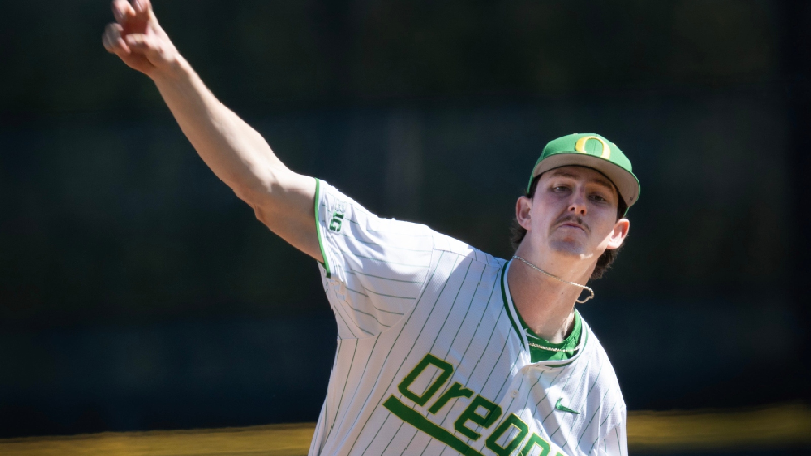 Minnesota Twins Draft 6-Foot-11 Pitcher Jason Reitz