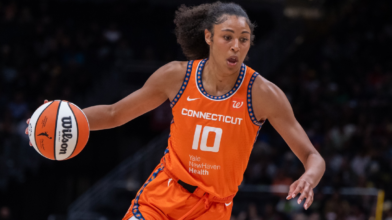 WNBA Player Receives Hate For Elbow To Sophie Cunningham