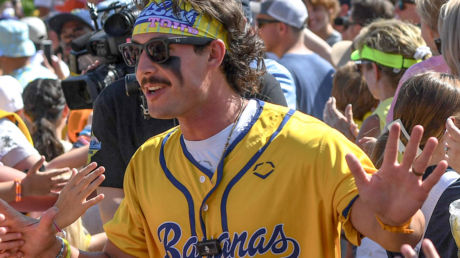 Savannah Bananas Player Faceplants After Backflipping On CNN