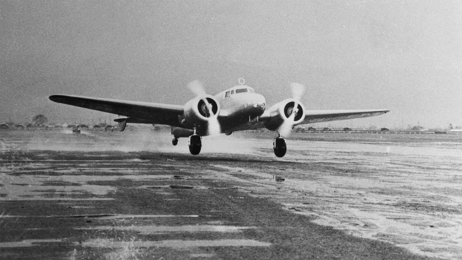 Pilot Believes He May Have Found Amelia Earhart's Missing Plane