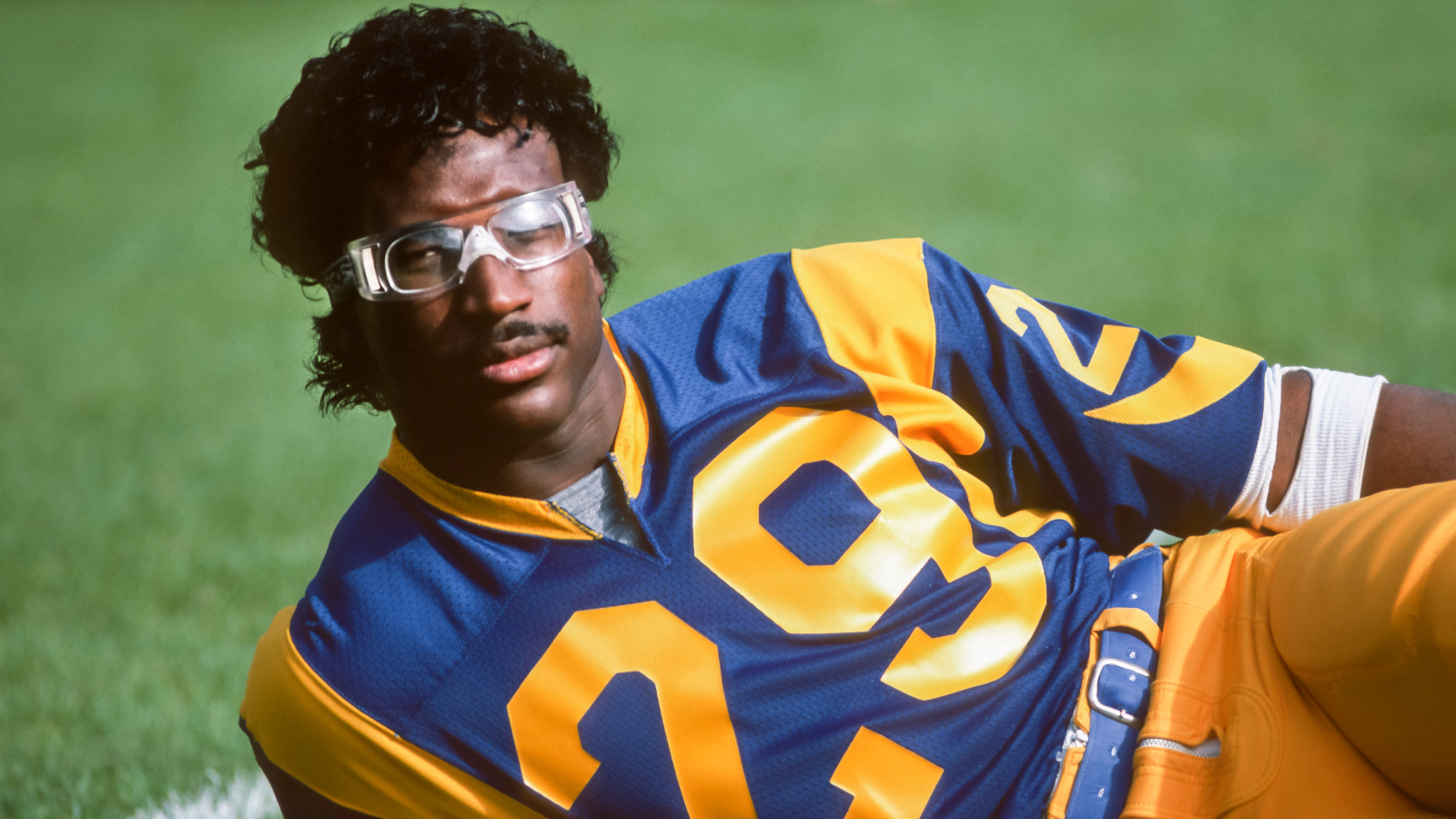 The 25 Coolest 'Football Guys' Of The 1980s
