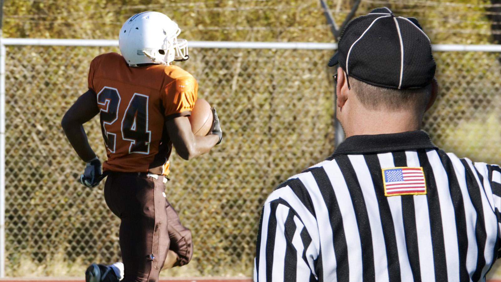 Pennsylvania Football Referees Turn Blind Eye To Obvious Fumble
