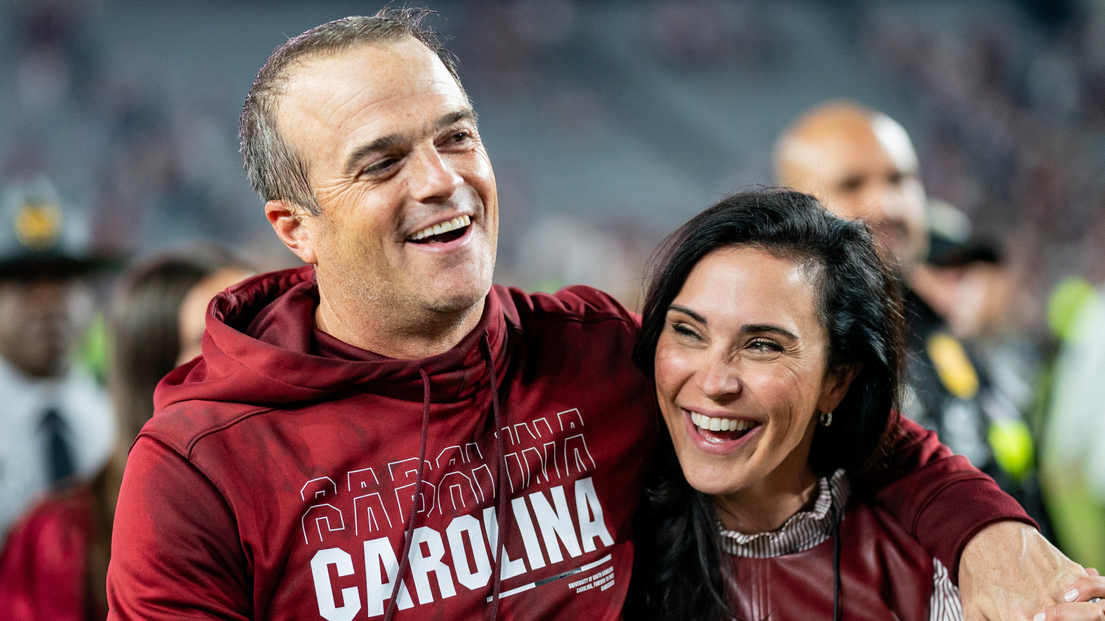 Shane Beamer Defends Wife's Cookies From Underbaked Criticism