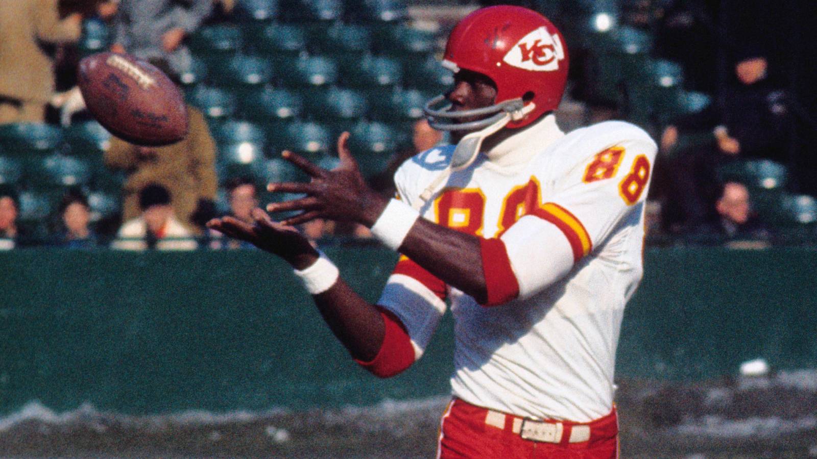 The 10 Tallest Players In NFL History