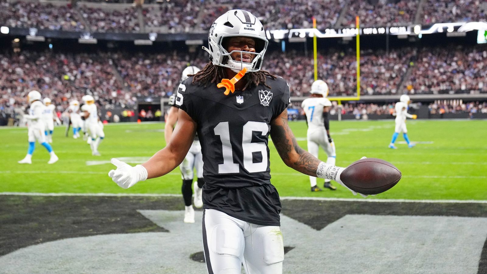 Las Vegas Raiders Star WR Jakobi Meyers Hints At Leaving Team