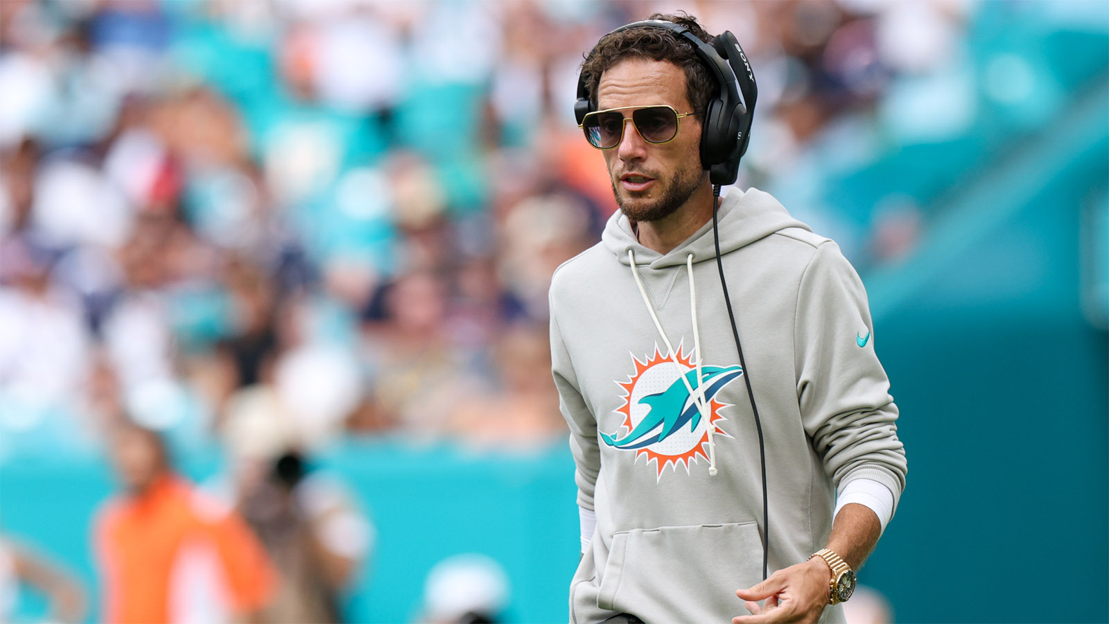 Miami's Mike McDaniel Responds To Banner Calling For His Firing