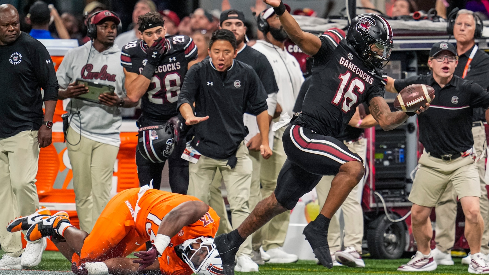 Virginia Tech Lineman DM'd By Fans After Viral Missed Tackle