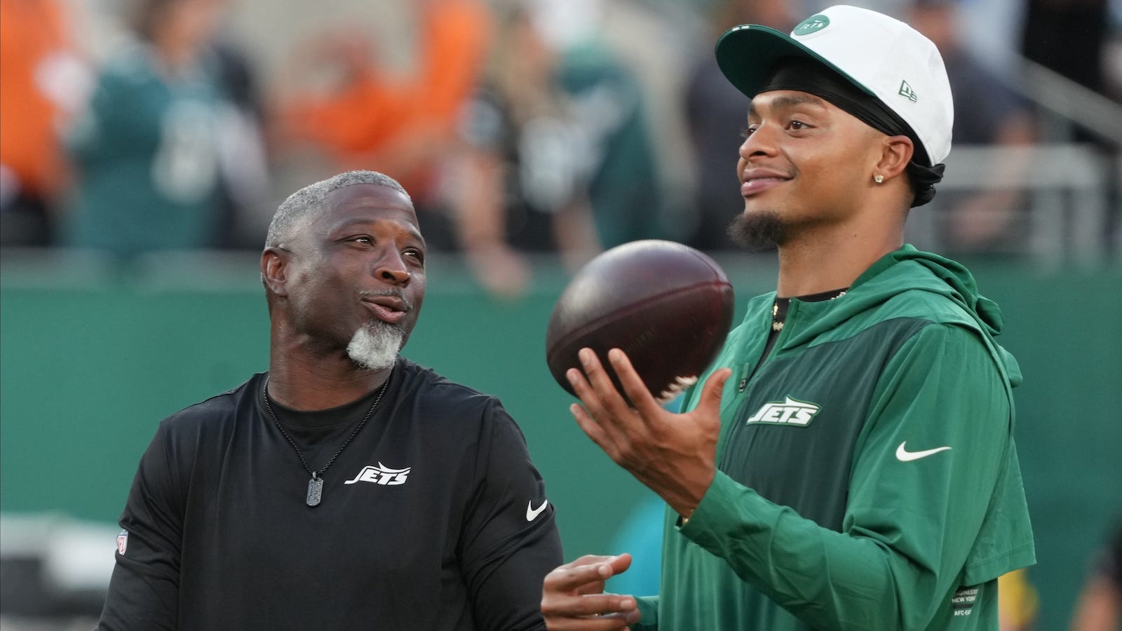Aaron Glenn Could Lose Team If He Stays With Justin Fields