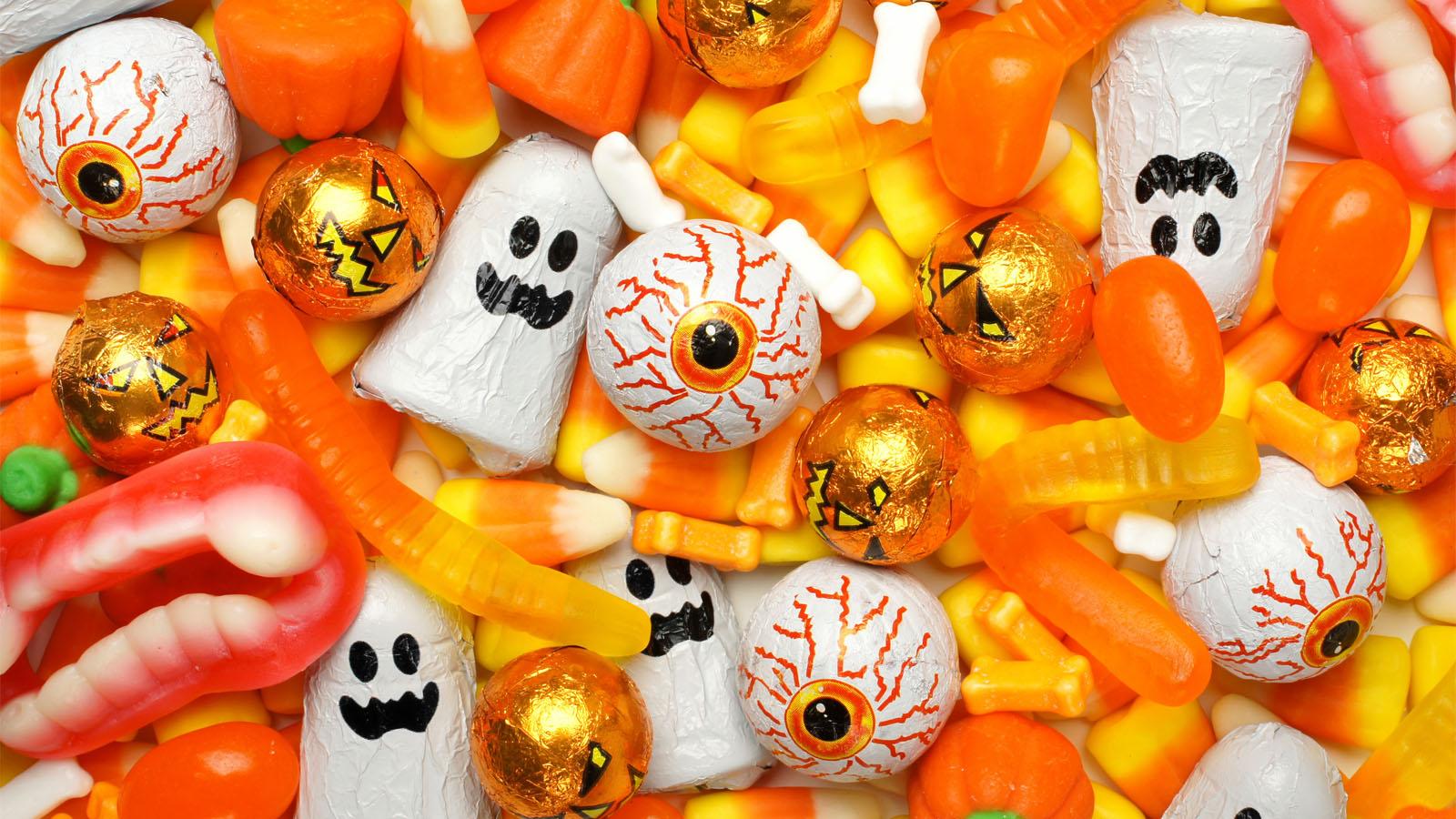 Most Americans Eat All Of Their Candy Before Halloween Arrives