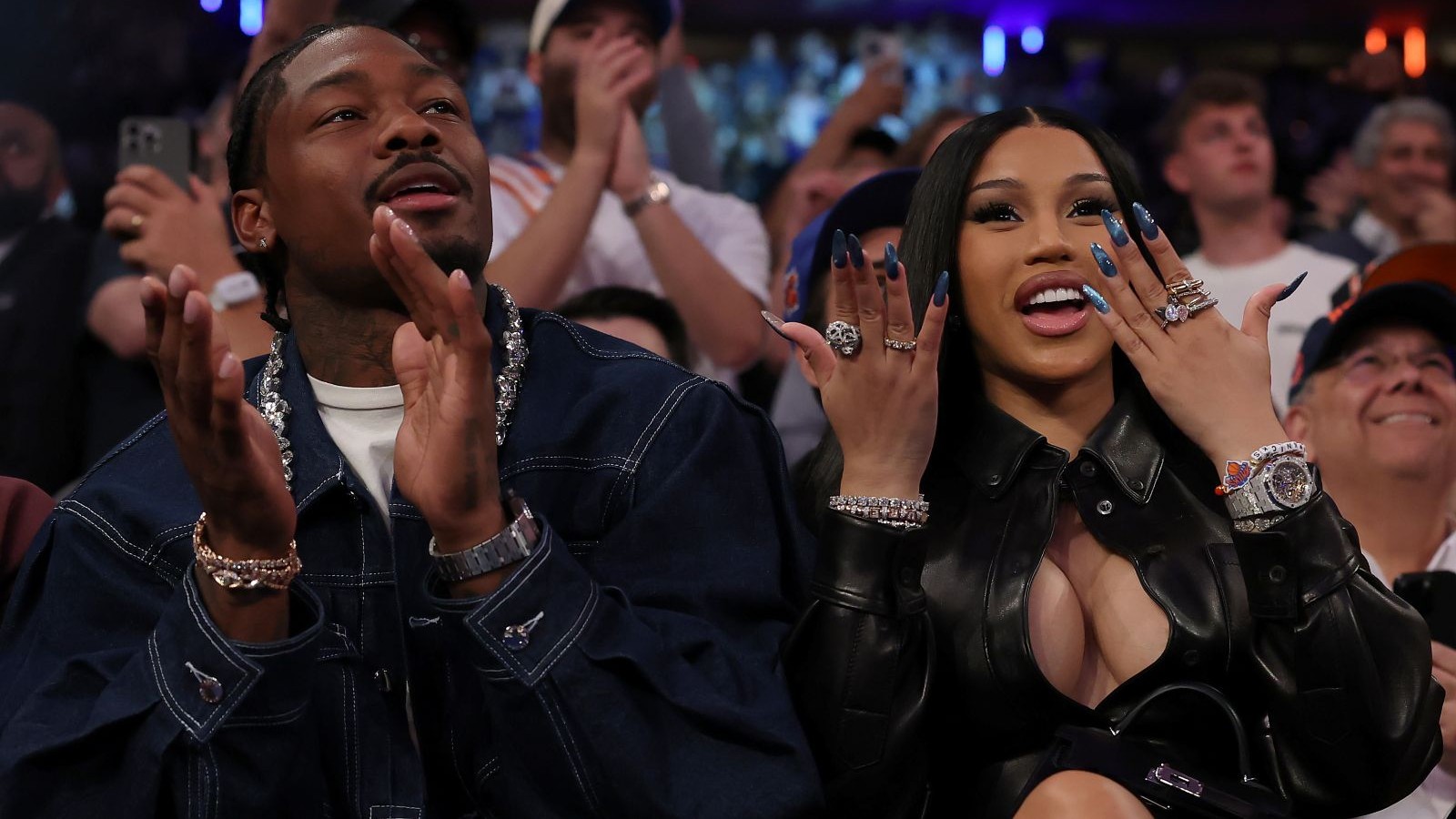 Patriots WR Stefon Diggs Under Fire Over Cheerleader Interaction