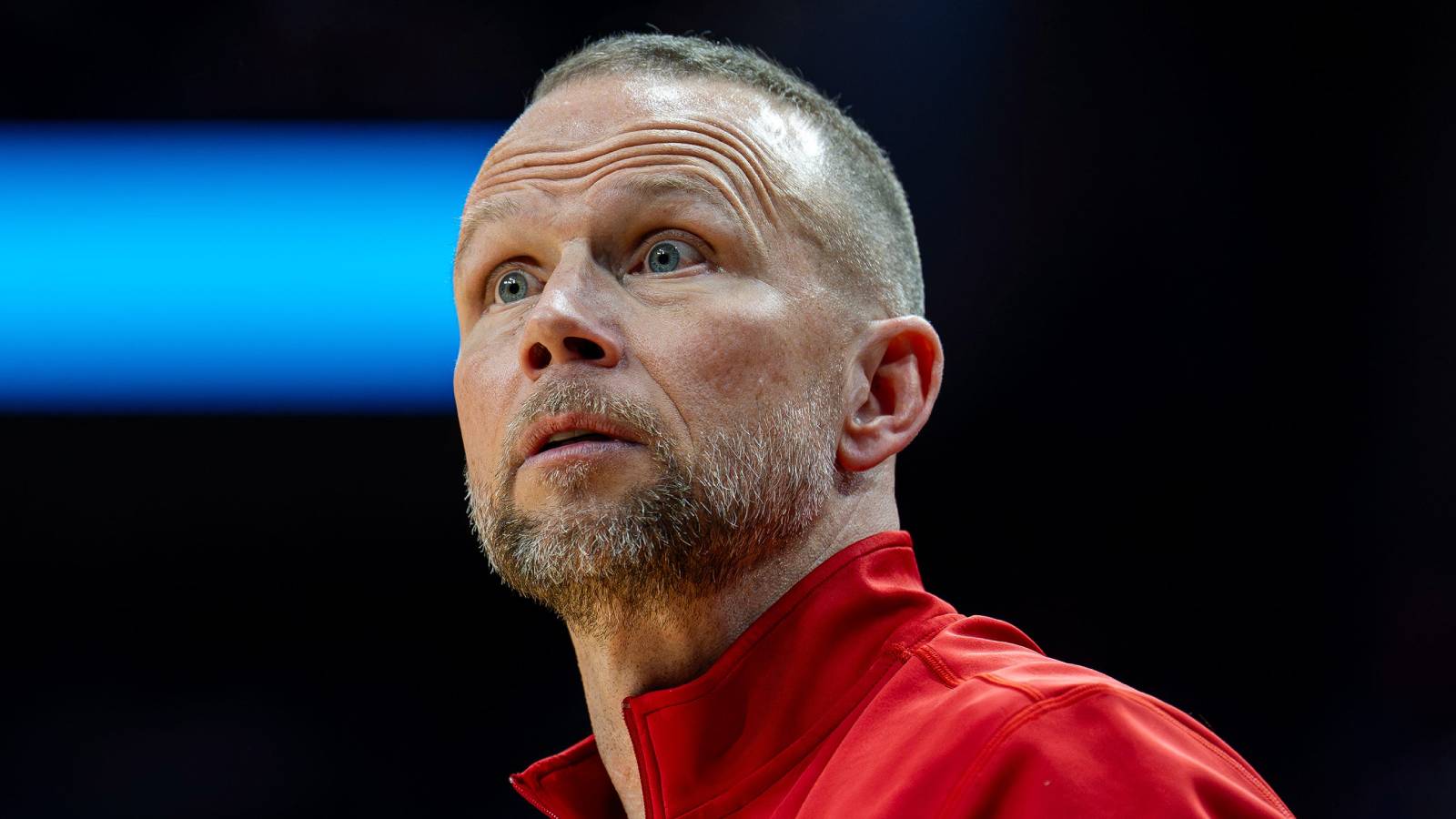 Pat Kelsey Dislocates Finger Celebrating Louisville's Kentucky Win