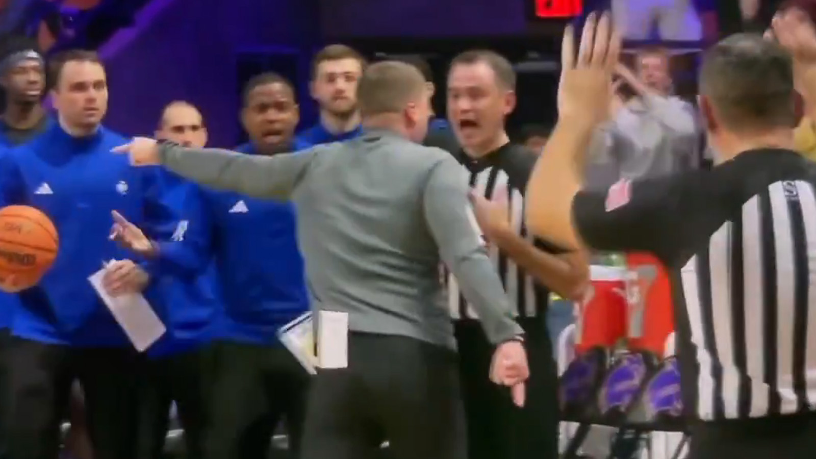 North Carolina Basketball Coach Ejected By Police After Angry Meltdown ...