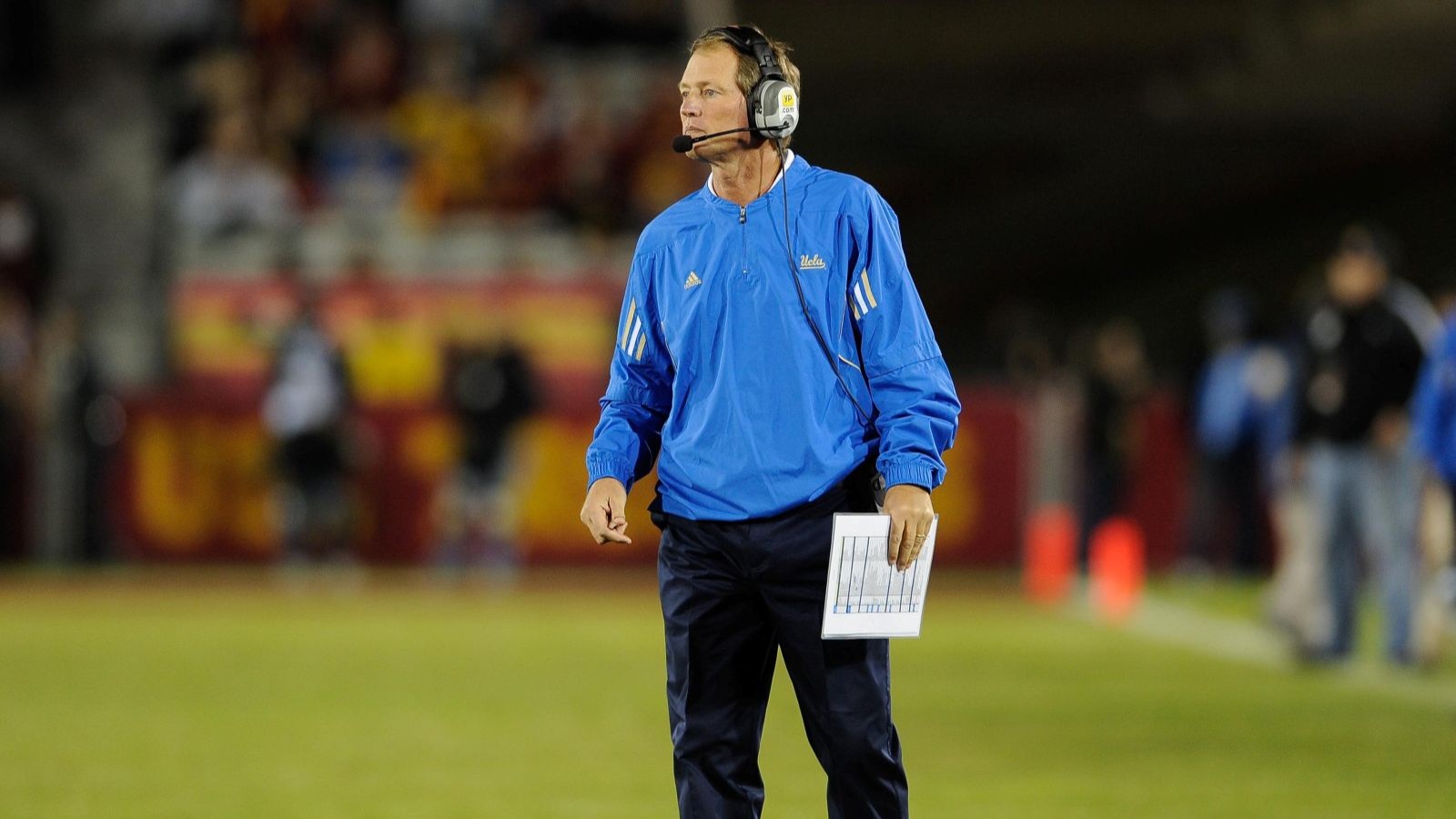 Rick Neuheisel Has Radical Idea For Bowl Games After Notre Dame Opt Out