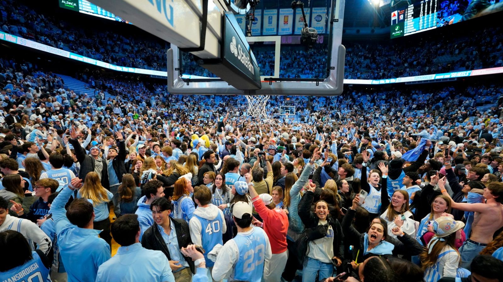Did North Carolina Students Punch Duke Coaches During Court Storm?