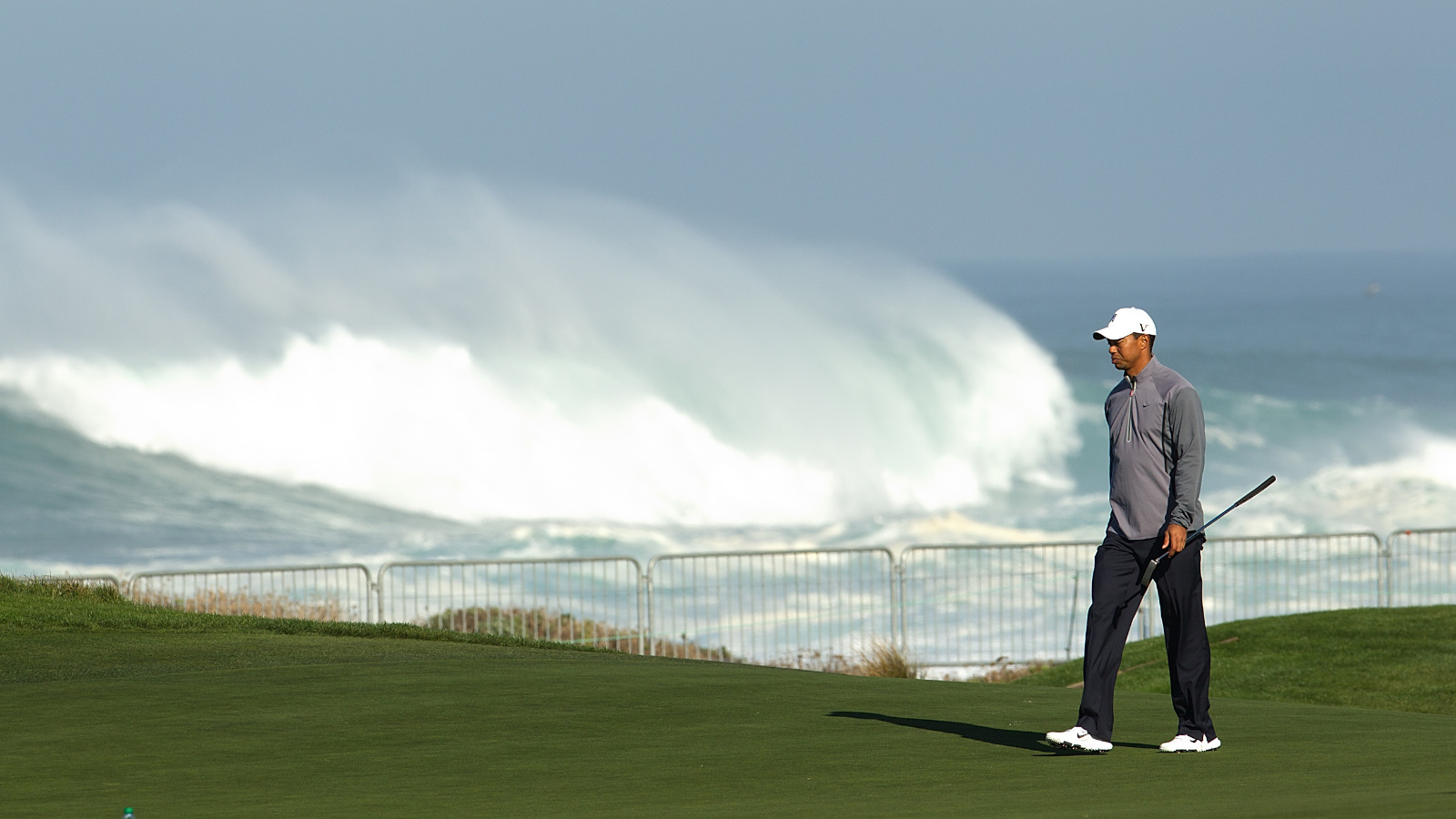 Ranking 9 Of The Most Memorable Pebble Beach Golf Shots Over The Years ...