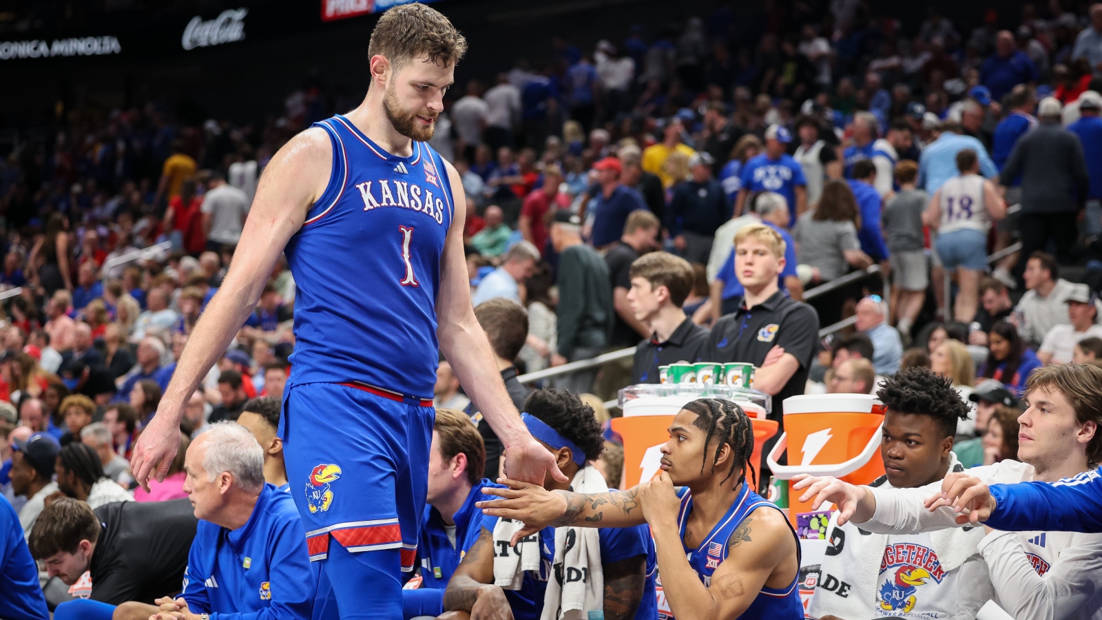 What Did Hunter Dickinson Say About Kansas Basketball Fans?