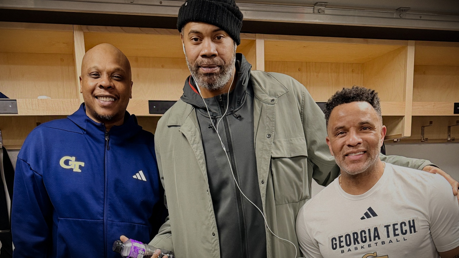 Bonzi Wells & Damon Stoudamire Talk Netflix's Untold: Jailbazers Doc ...