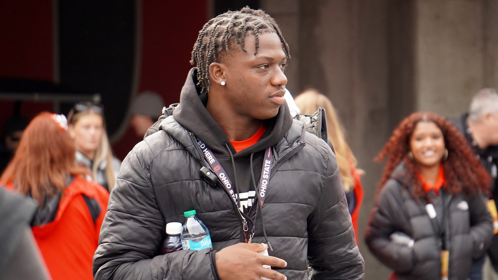 High School Football Star Claims College Teams Offered Females